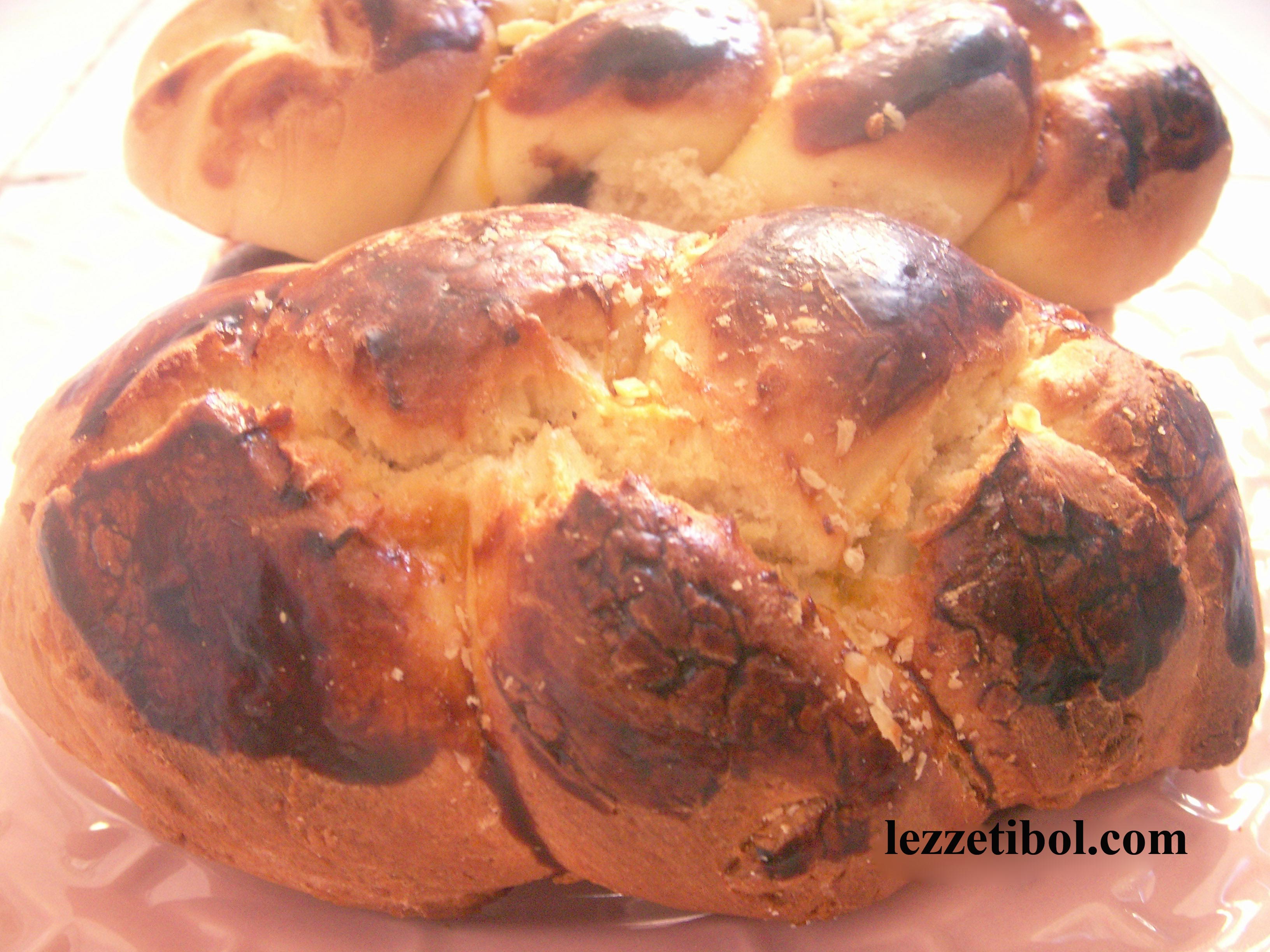 Çikolatalı Paskalya Çöreği | Lezzetibol